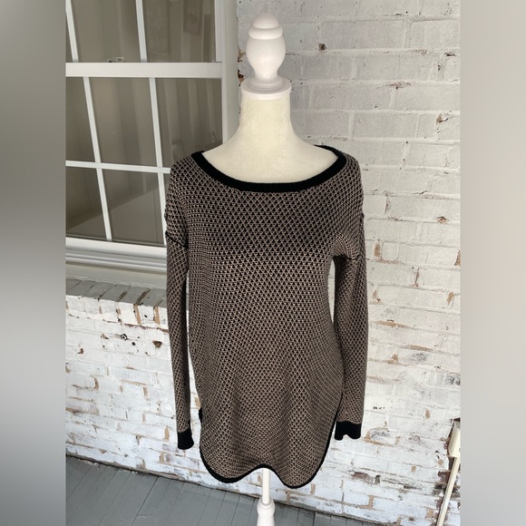Splendid | Sweaters | Splendid Tan And Black Patterned Sweater | Poshmark